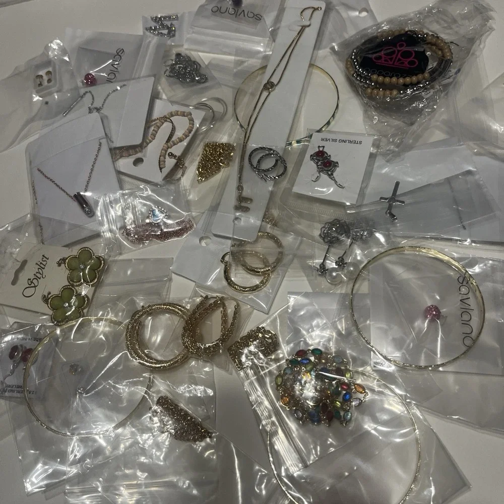 The Unbranded Brand | Jewelry | Mystery Jewelry Box Will Include Seven ...